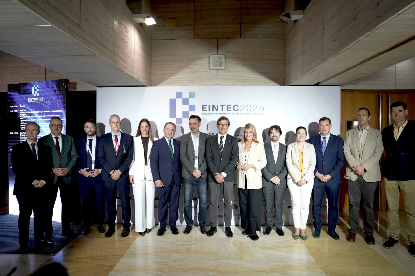 La Junta subraya la transición energética y digital como palancas de ...